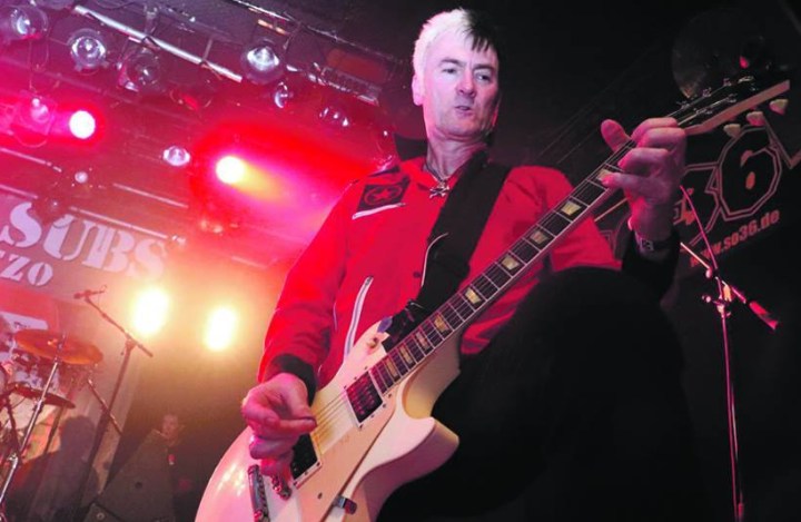 DAMAGED GUITARS ON AIRLINES – UK Subs guitarist Steve Straughan ...