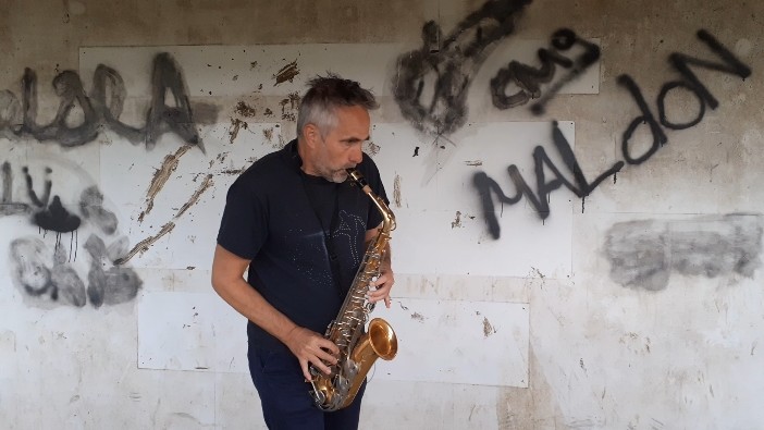 TON OF TUNES – musician Barry Lamb talks about his latest project ...