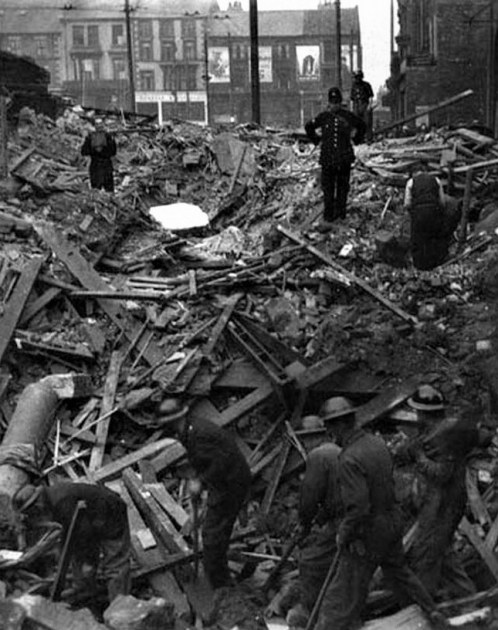 AMY FLAGG WAR DIARIES #5 BOMBS FALL ON JARROW | ALIKIVI : NORTH EAST UK ...