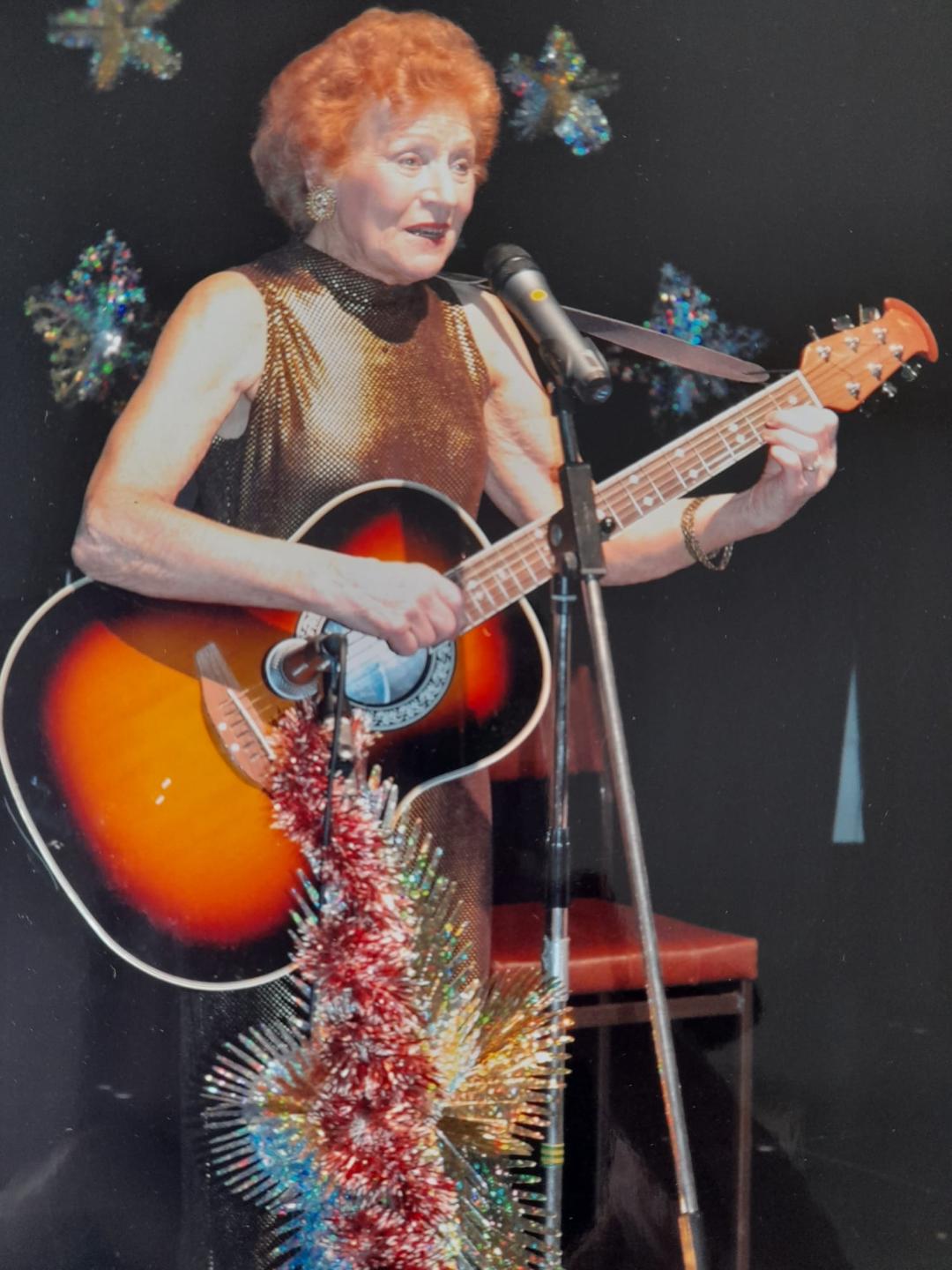 TON UP for North East actress and entertainer Helen Russell | ALIKIVI ...